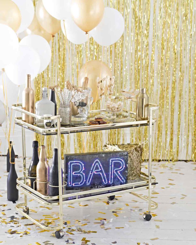 Bar skilt med blå LED-lys - skab let din egen flotte hjemmebar