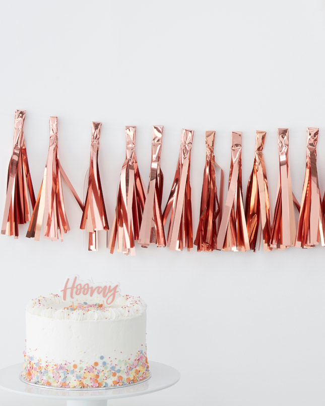 Guirlande med rosa guld kvaster | Fest med flot rose gold tema